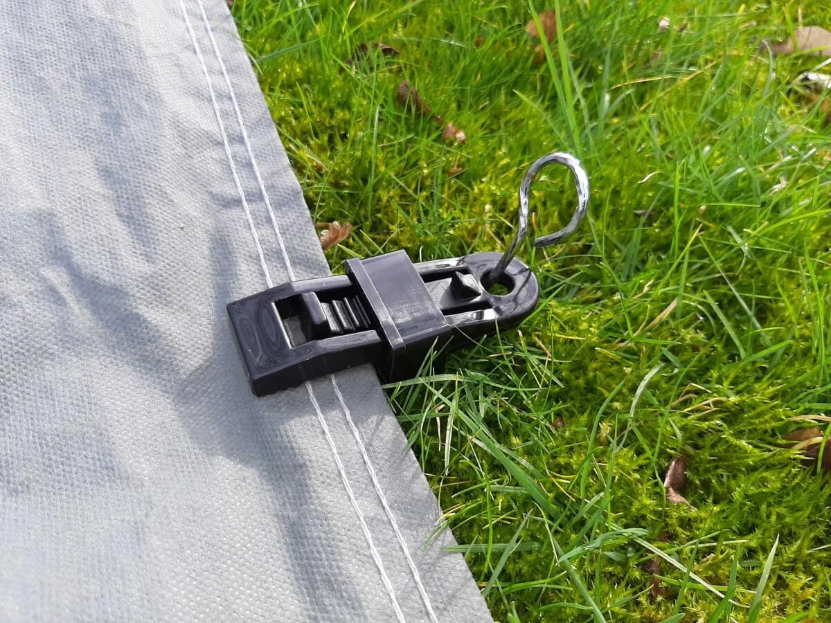 CLEVER CLIP - Camping-jack.eu